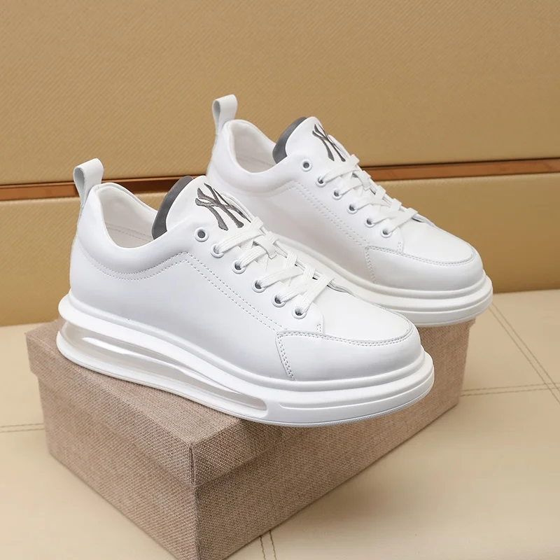 Top match Gucci Low Shoes