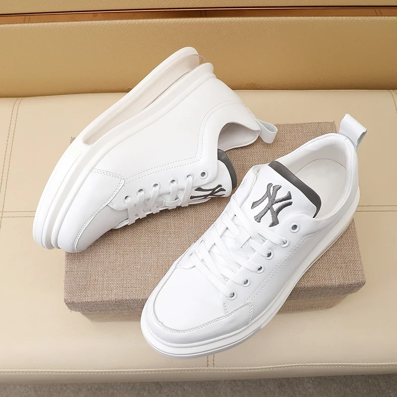 Top match Gucci Low Shoes