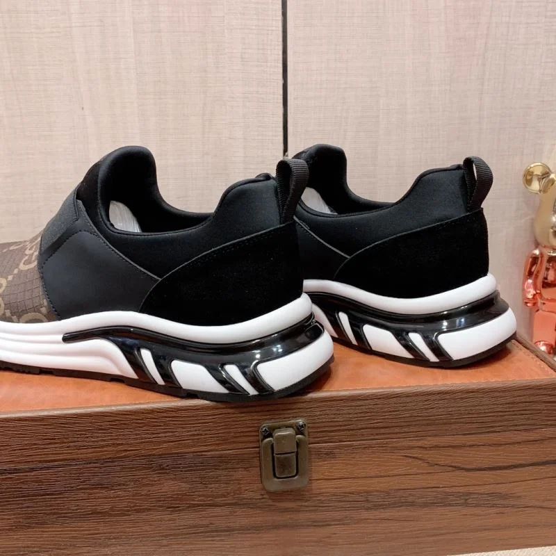 Value-priced Gucci Low Shoes