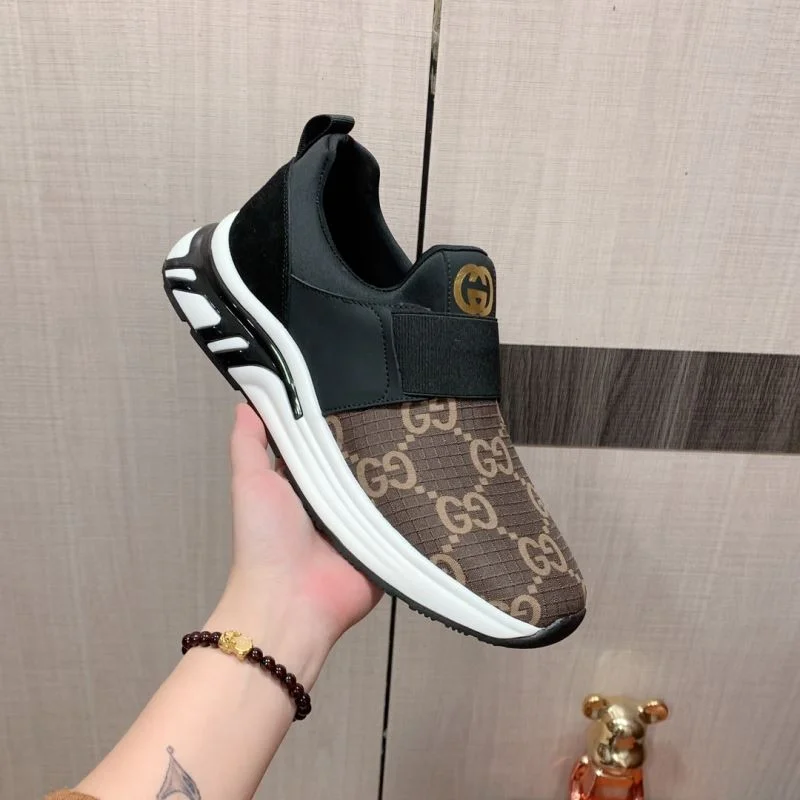 Value-priced Gucci Low Shoes