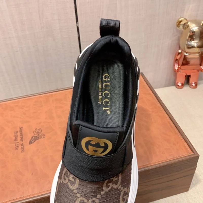 Value-priced Gucci Low Shoes