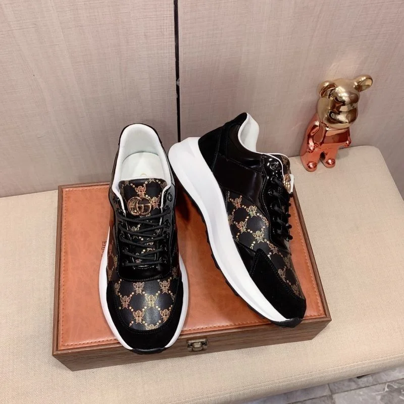 Top mirror Gucci Low Shoes