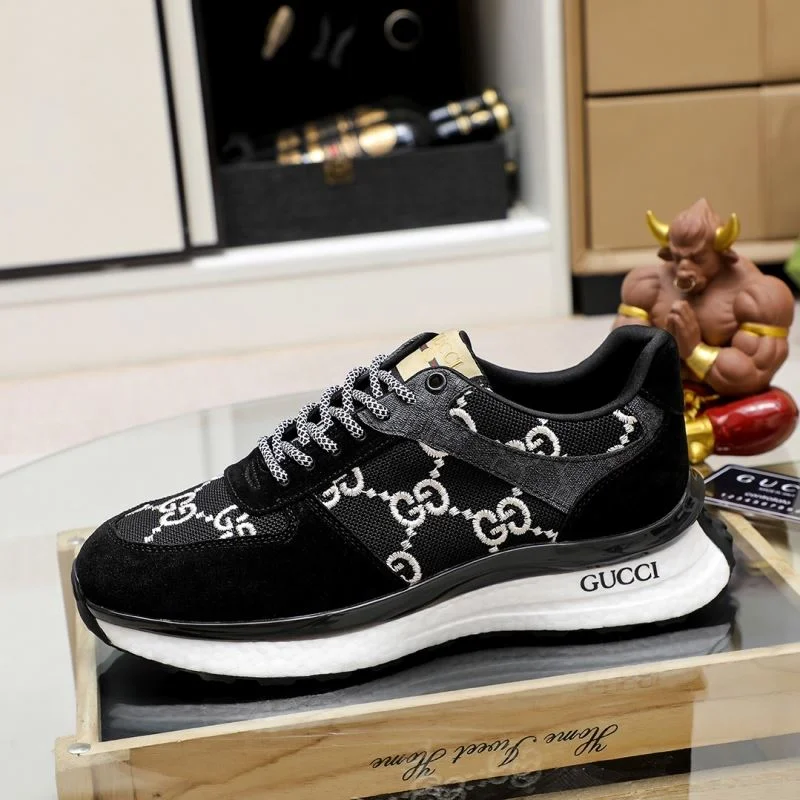 Perfect replica Gucci Low Shoes