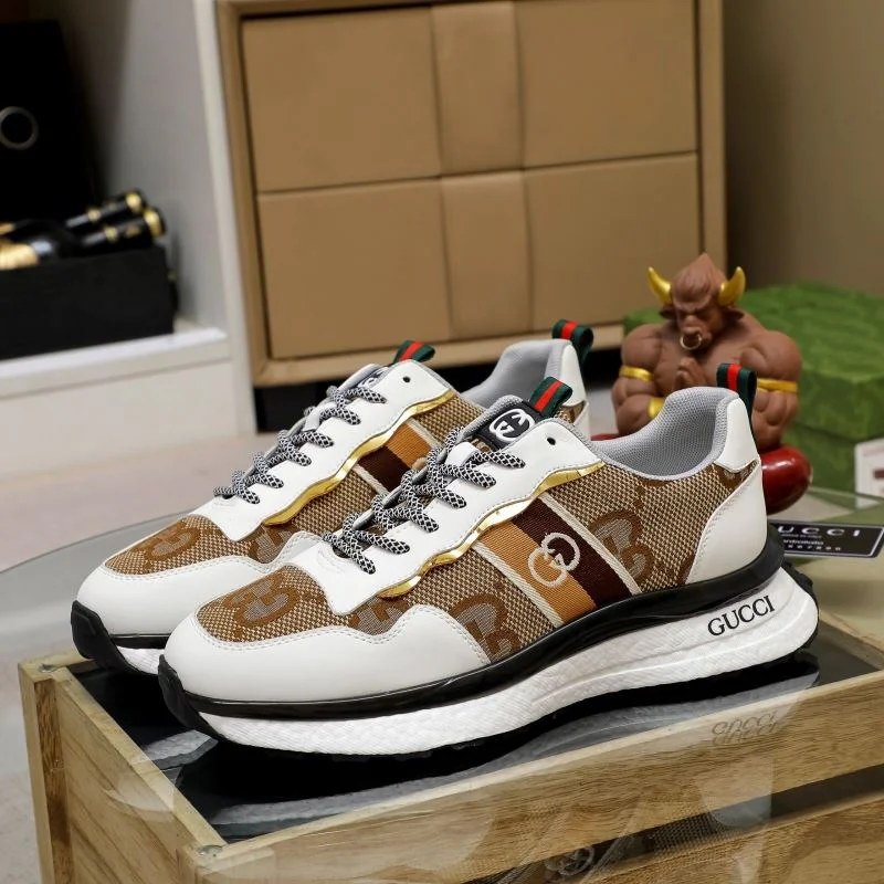 Top mirror Gucci Low Shoes