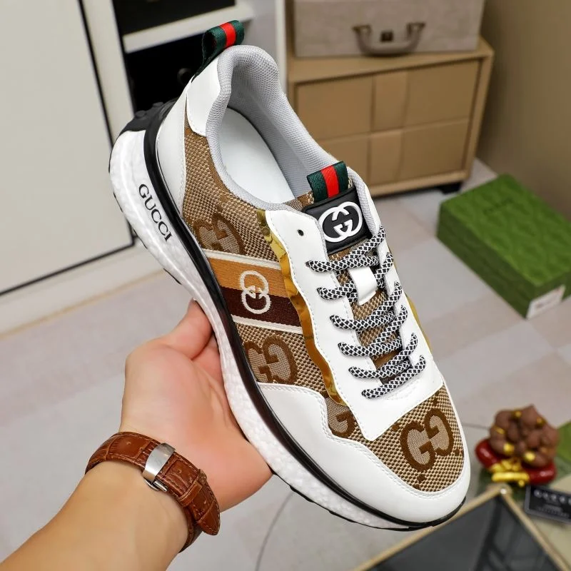 Top mirror Gucci Low Shoes