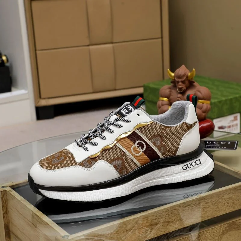 Top mirror Gucci Low Shoes