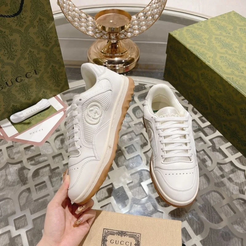 Value-priced Gucci Low Shoes