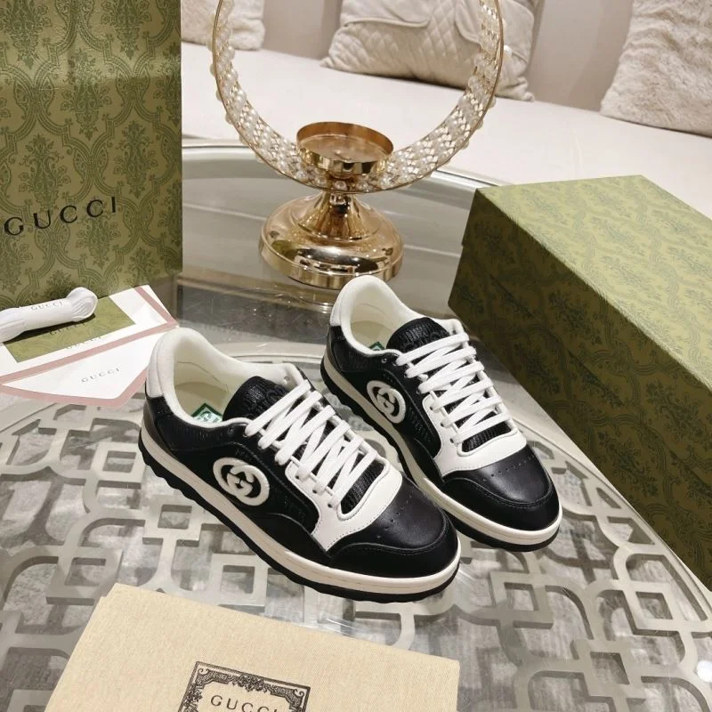 Accurate model Gucci Low Shoes