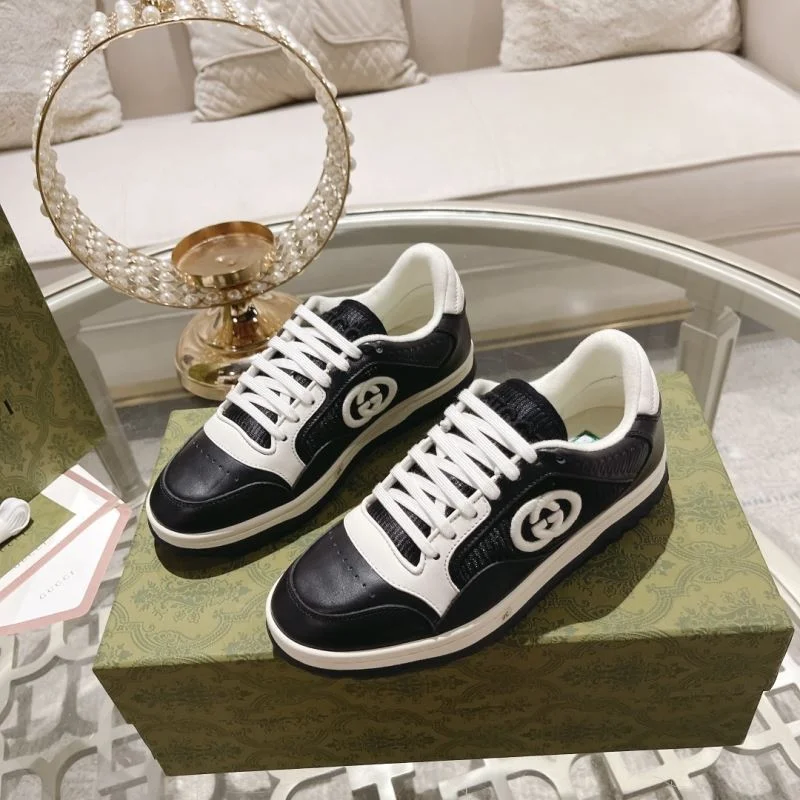 Accurate model Gucci Low Shoes