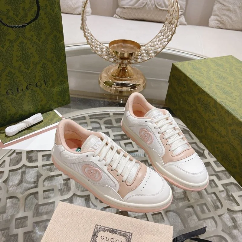 Accurate model Gucci Low Shoes