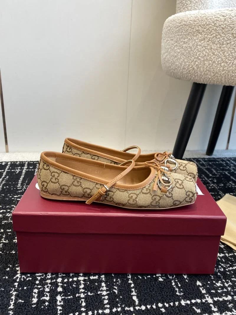 Top match Gucci Low Shoes