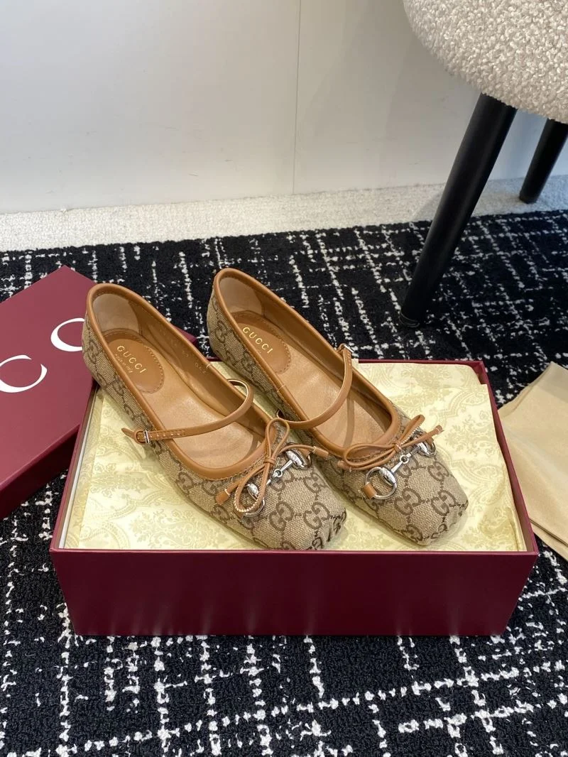 Top match Gucci Low Shoes