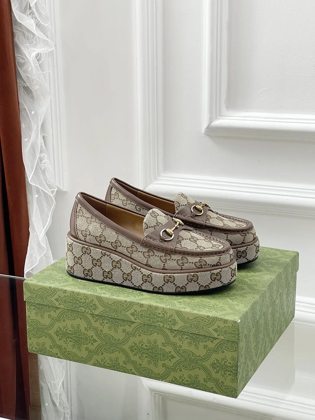 Gucci Low Shoes