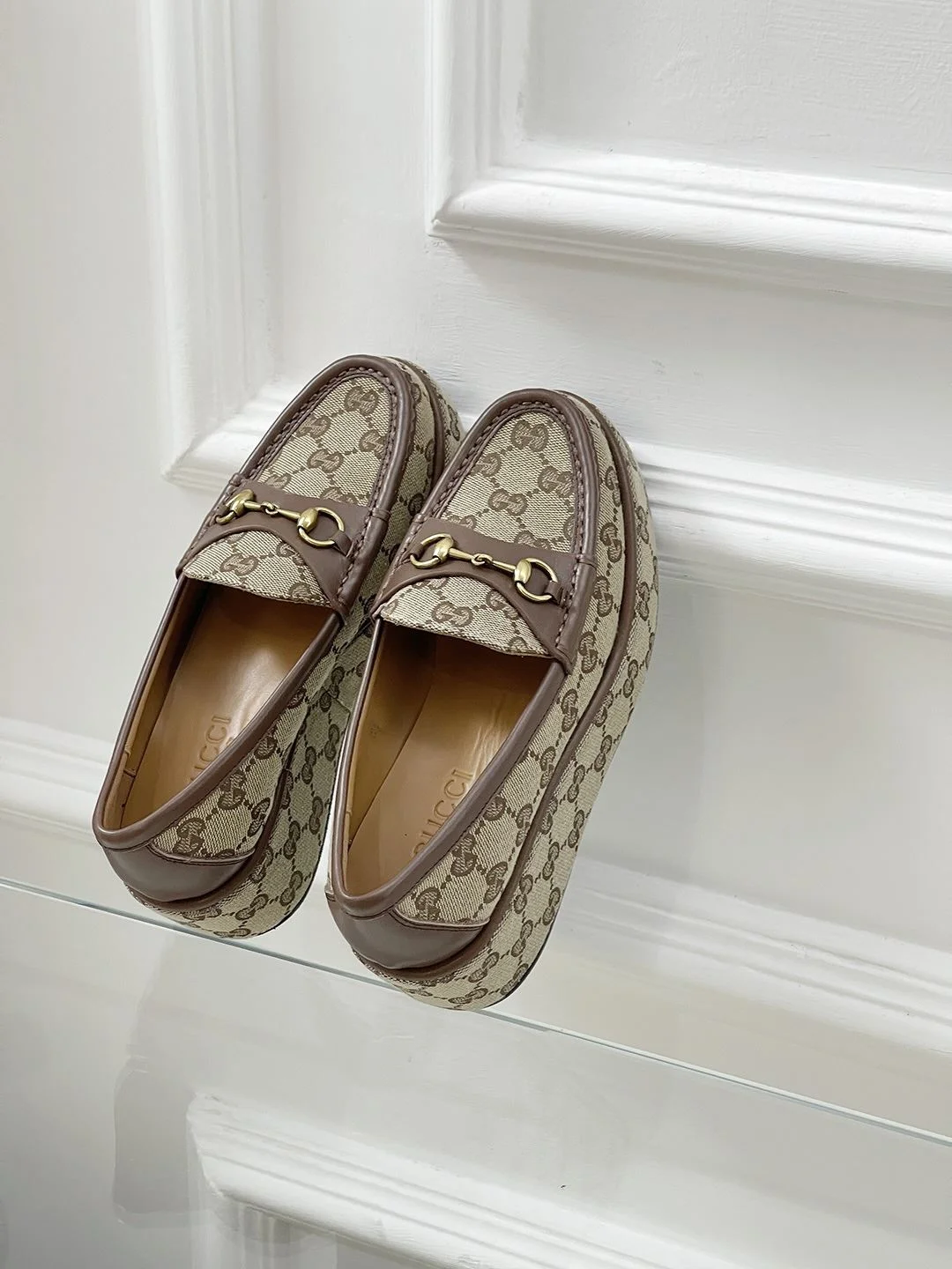 Top mirror Gucci Low Shoes