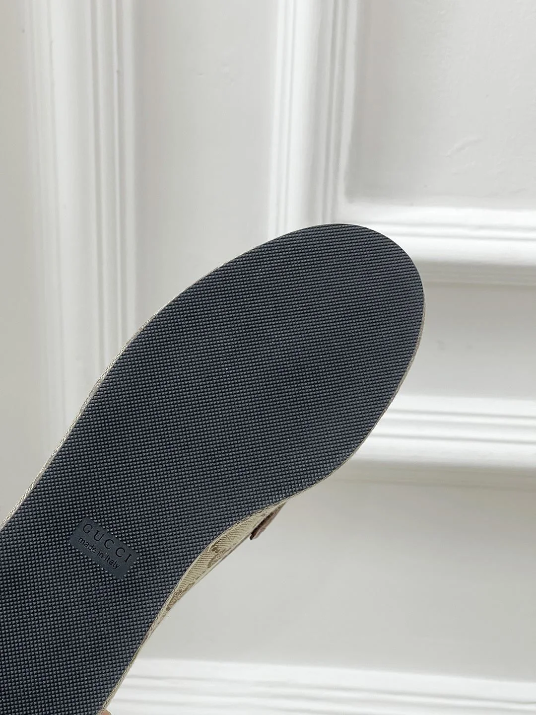 Top mirror Gucci Low Shoes