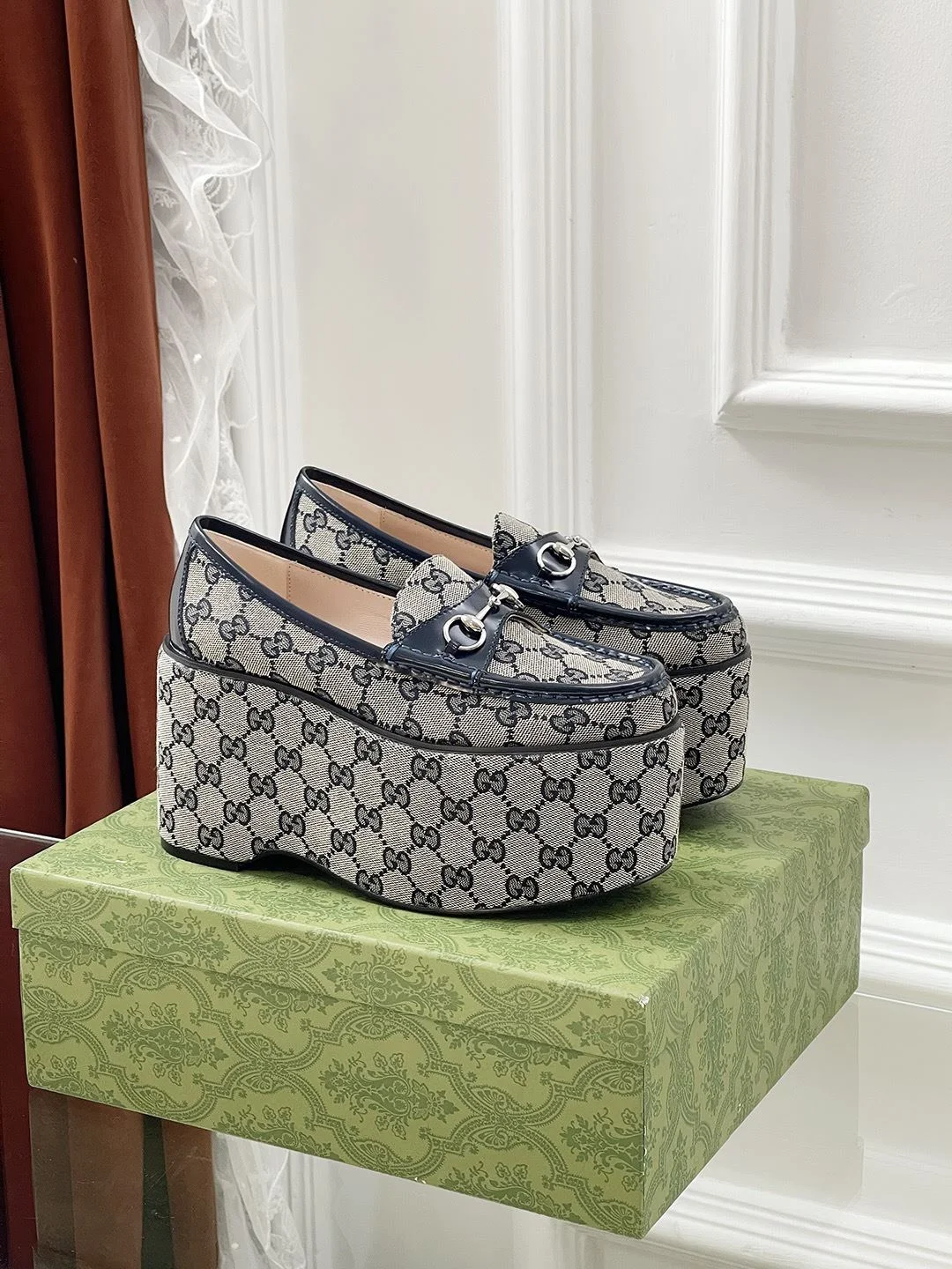 Gucci Low Shoes