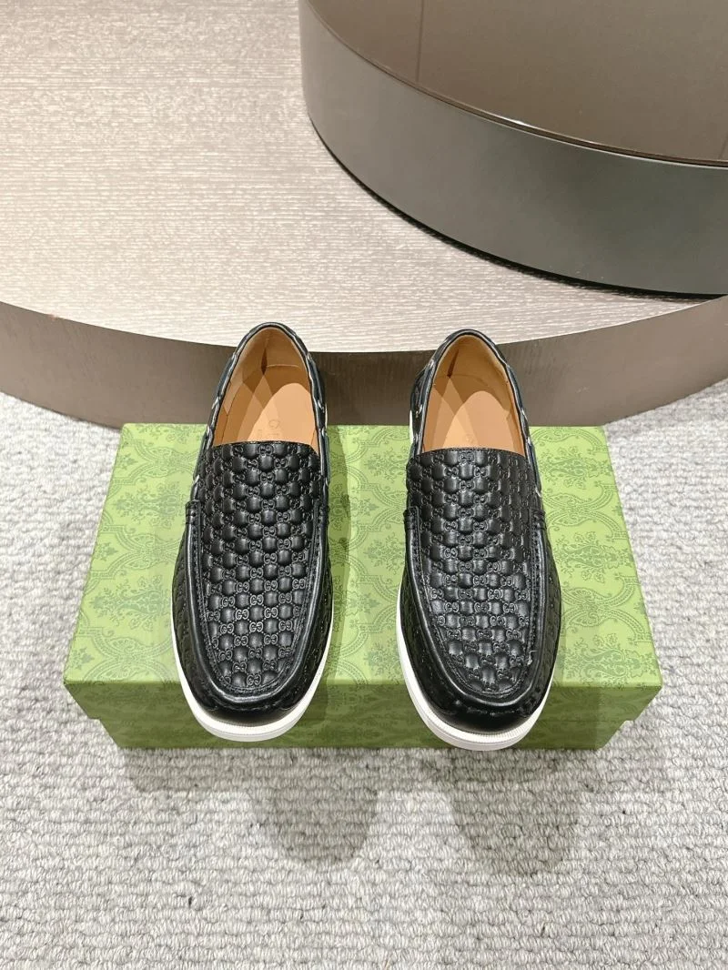 Top mirror Gucci Low Shoes
