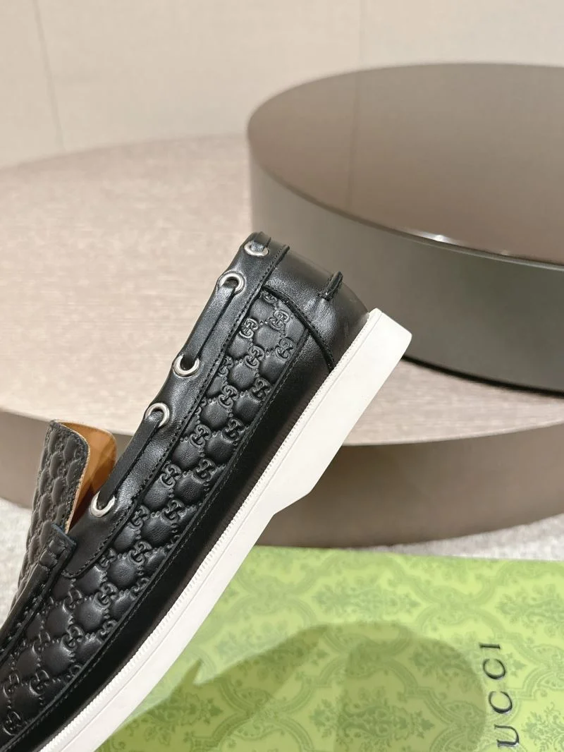 Top mirror Gucci Low Shoes