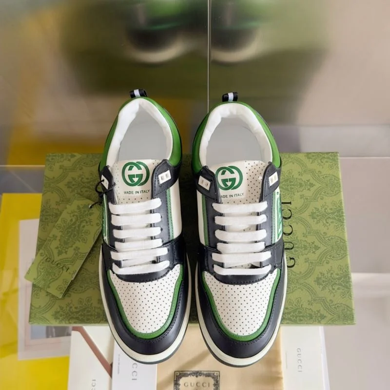 Value-priced Gucci Low Shoes