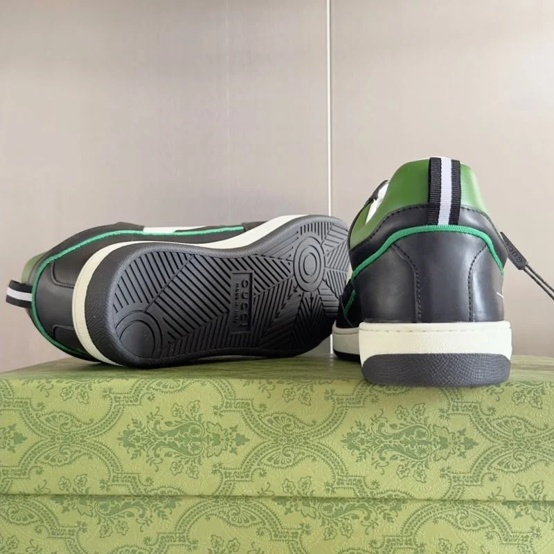 Value-priced Gucci Low Shoes