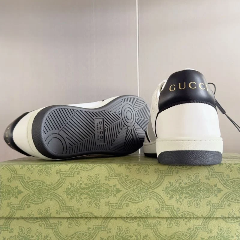 Accurate model Gucci Low Shoes