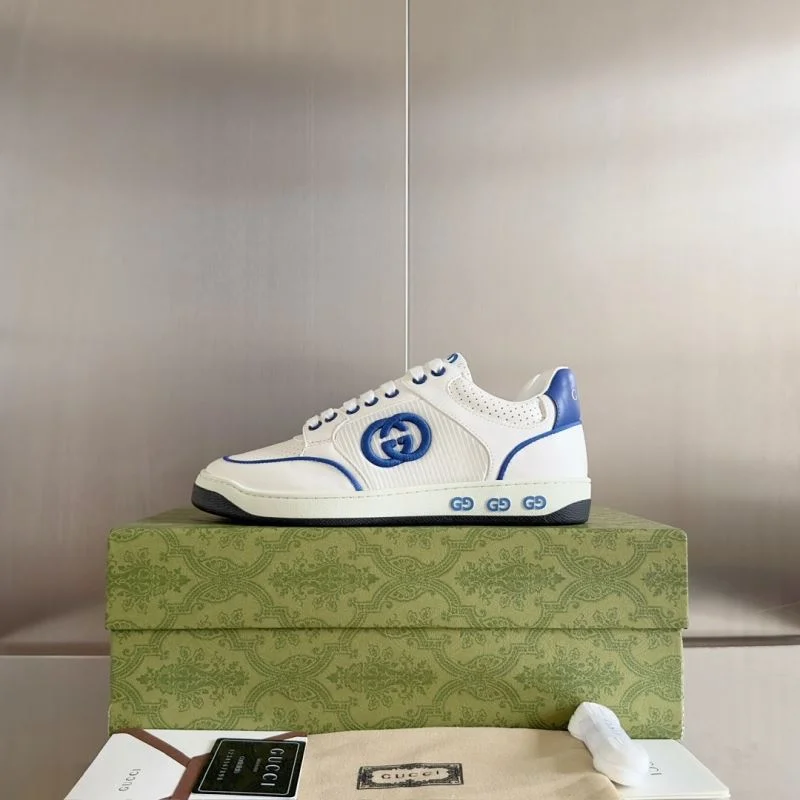 Value-priced Gucci Low Shoes