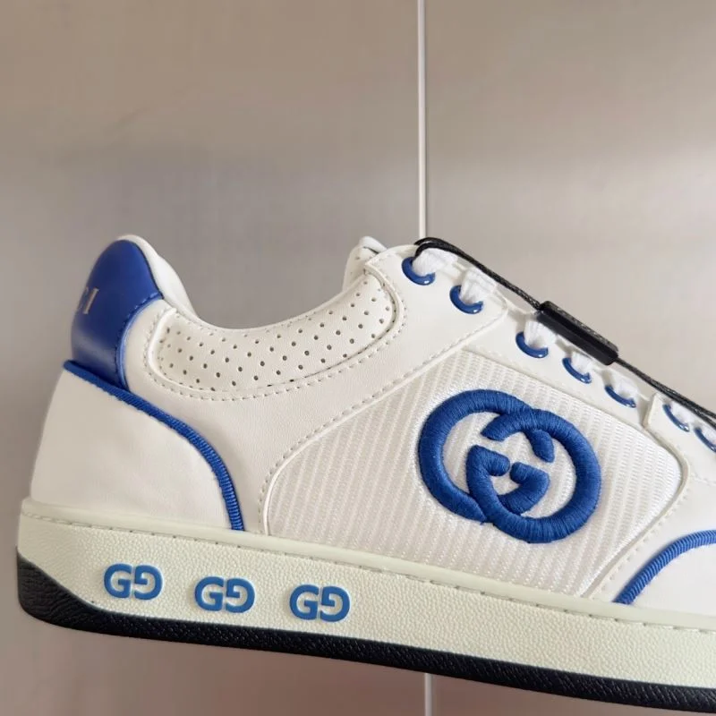 Value-priced Gucci Low Shoes