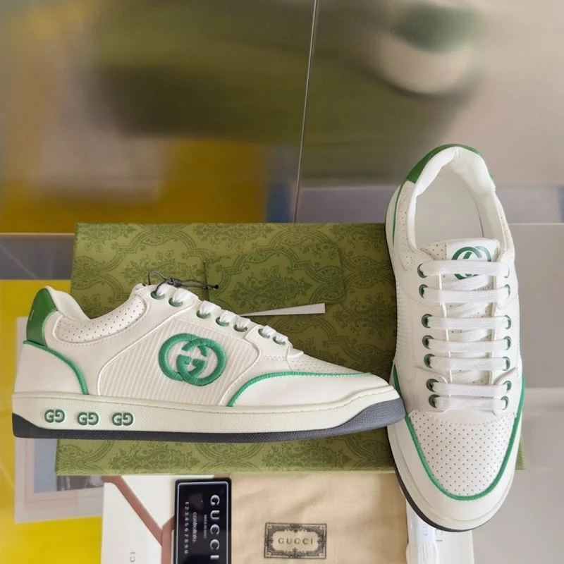 Reasonably priced Gucci Low Shoes
