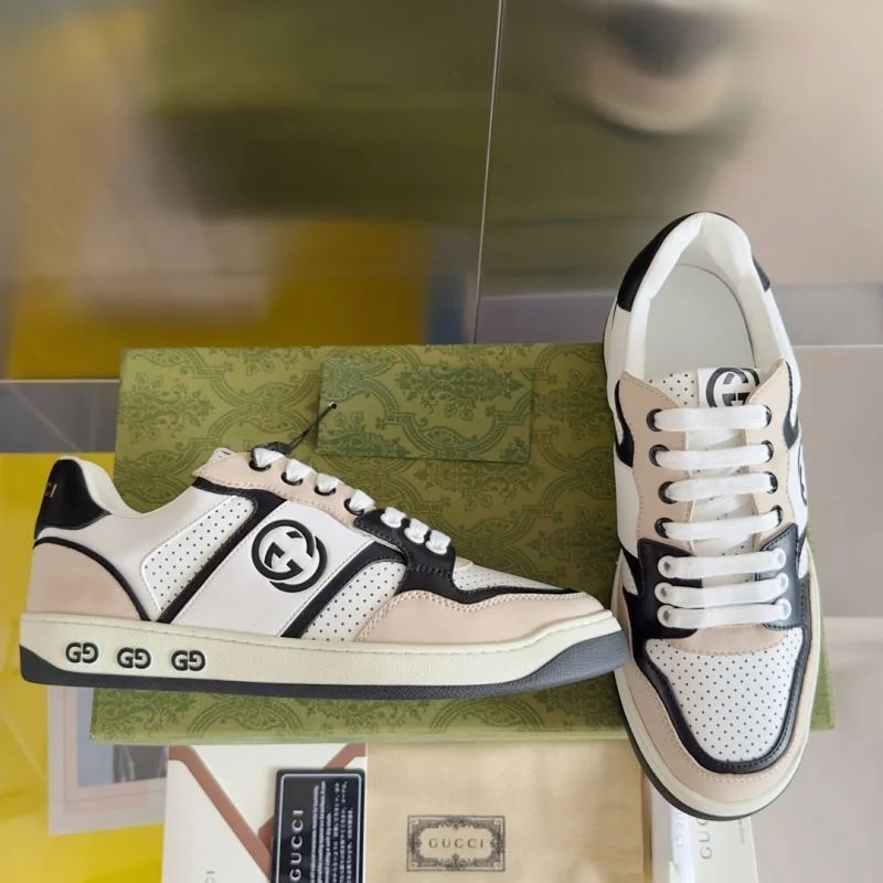 Accurate model Gucci Low Shoes