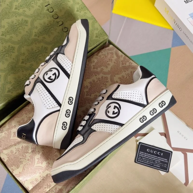 Accurate model Gucci Low Shoes