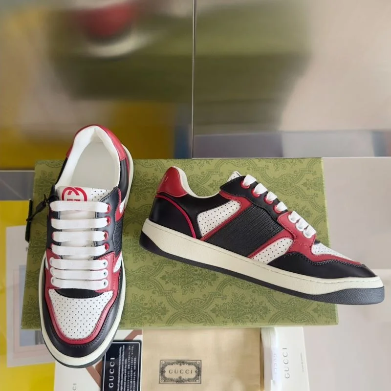 Value-priced Gucci Low Shoes