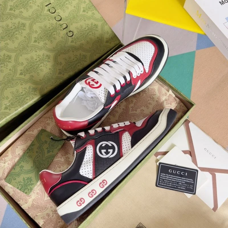 Value-priced Gucci Low Shoes