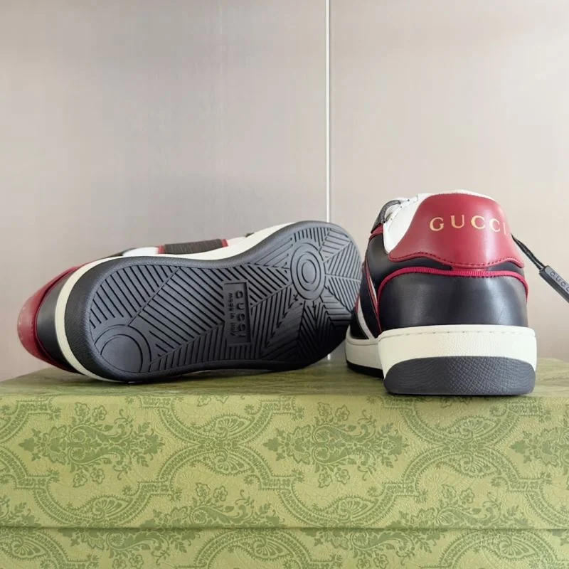 Value-priced Gucci Low Shoes