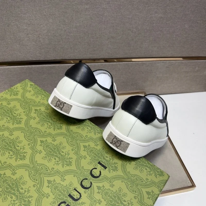 Top mirror Gucci Low Shoes