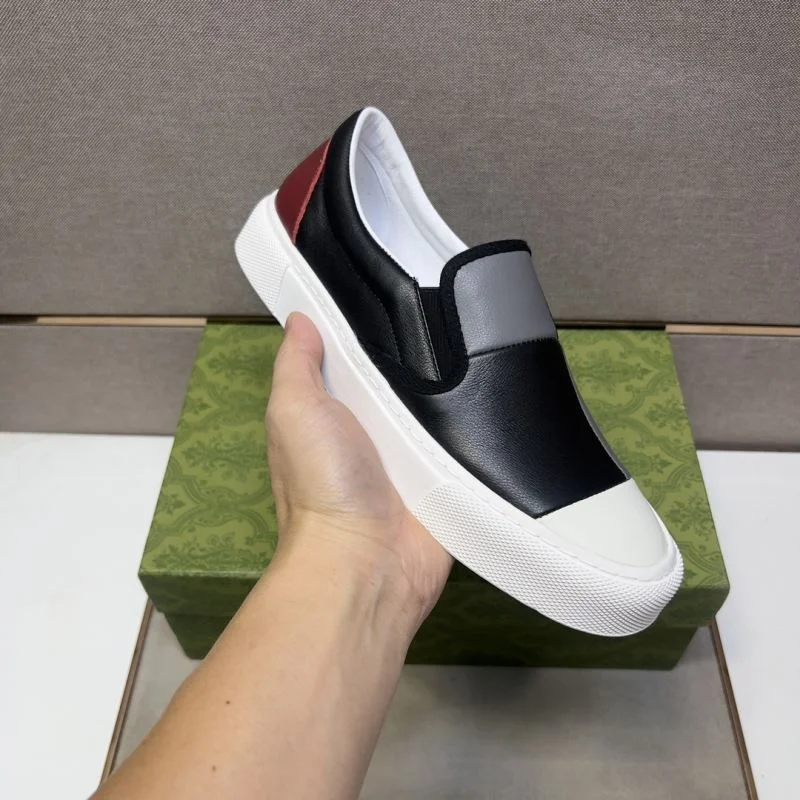 Value-priced Gucci Low Shoes