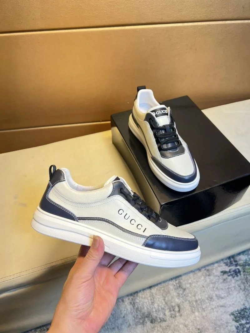 Accurate model Gucci Low Shoes