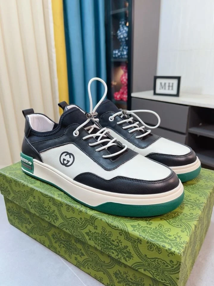 Accurate model Gucci Low Shoes