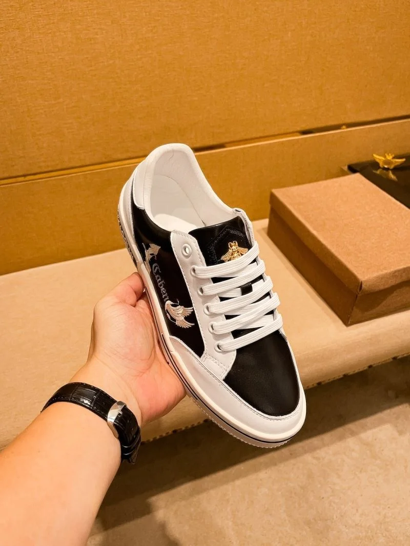 Value-priced Gucci Low Shoes