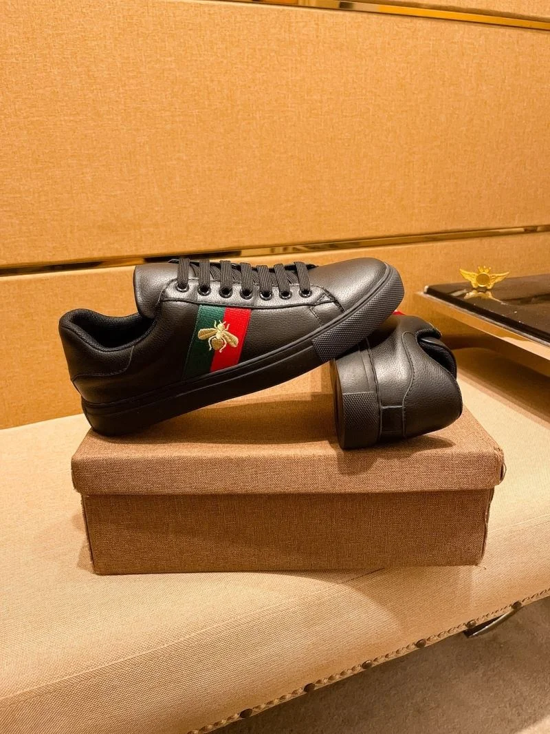 Official Gucci Low Shoes