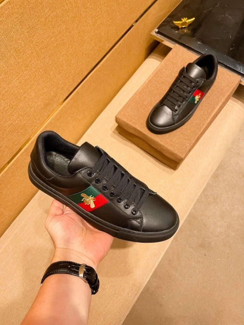 Official Gucci Low Shoes