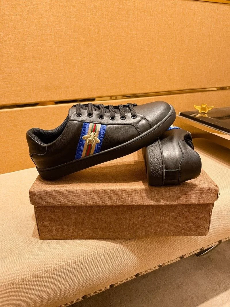Official Gucci Low Shoes