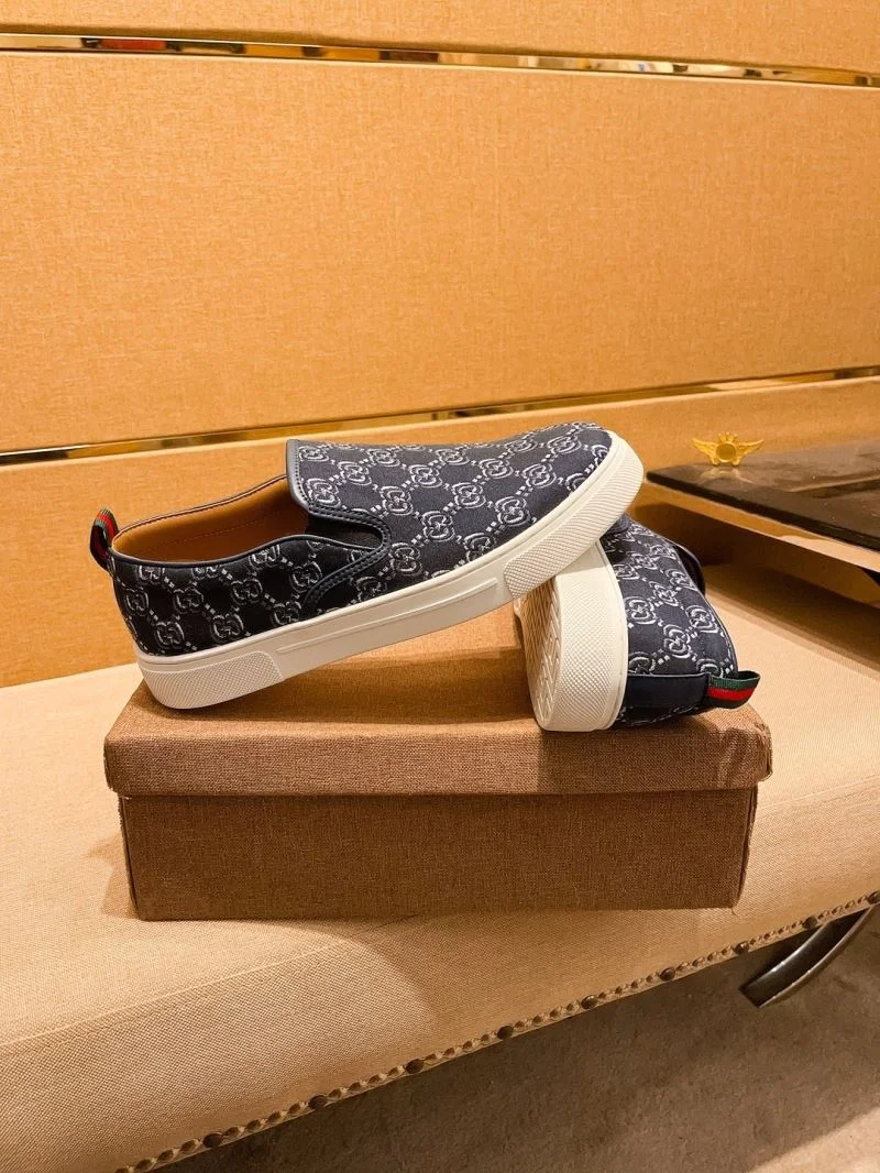 Top mirror Gucci Low Shoes