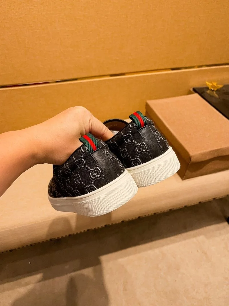 Top mirror Gucci Low Shoes