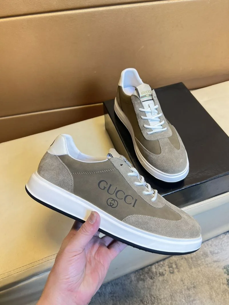 Value-priced Gucci Low Shoes