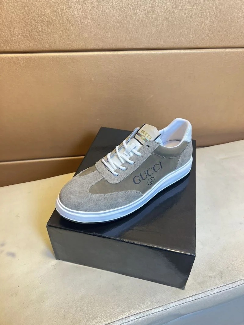 Value-priced Gucci Low Shoes