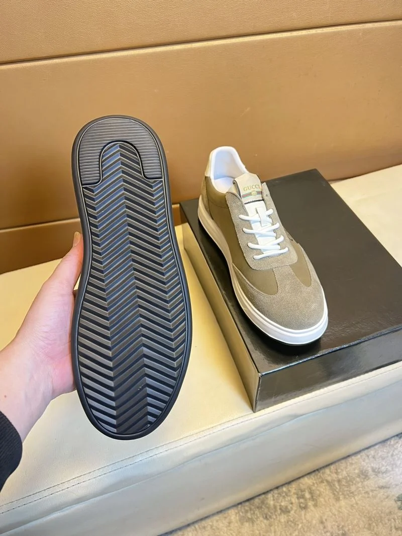 Value-priced Gucci Low Shoes
