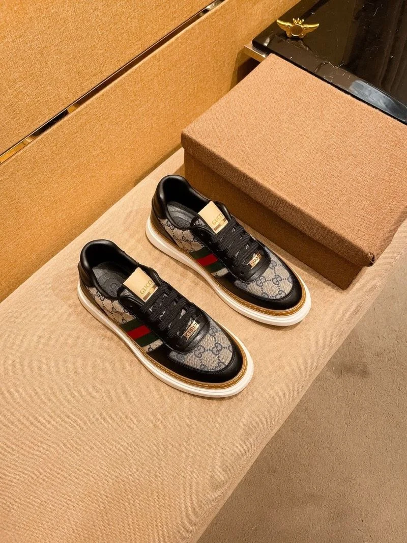 Top mirror Gucci Low Shoes