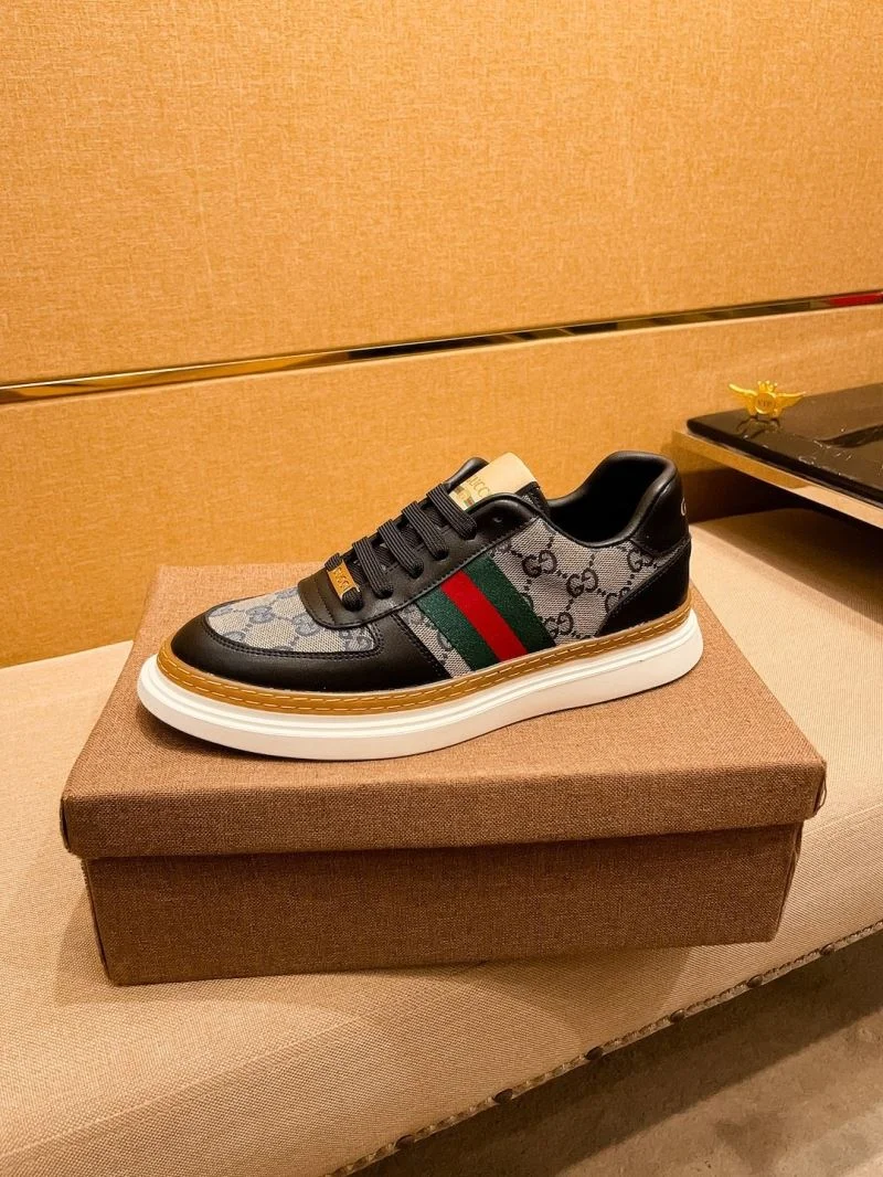 Top mirror Gucci Low Shoes