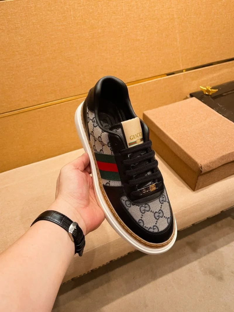 Top mirror Gucci Low Shoes