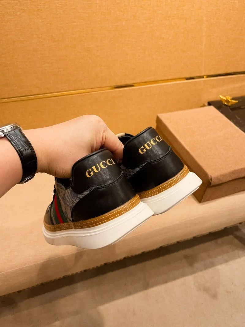 Top mirror Gucci Low Shoes